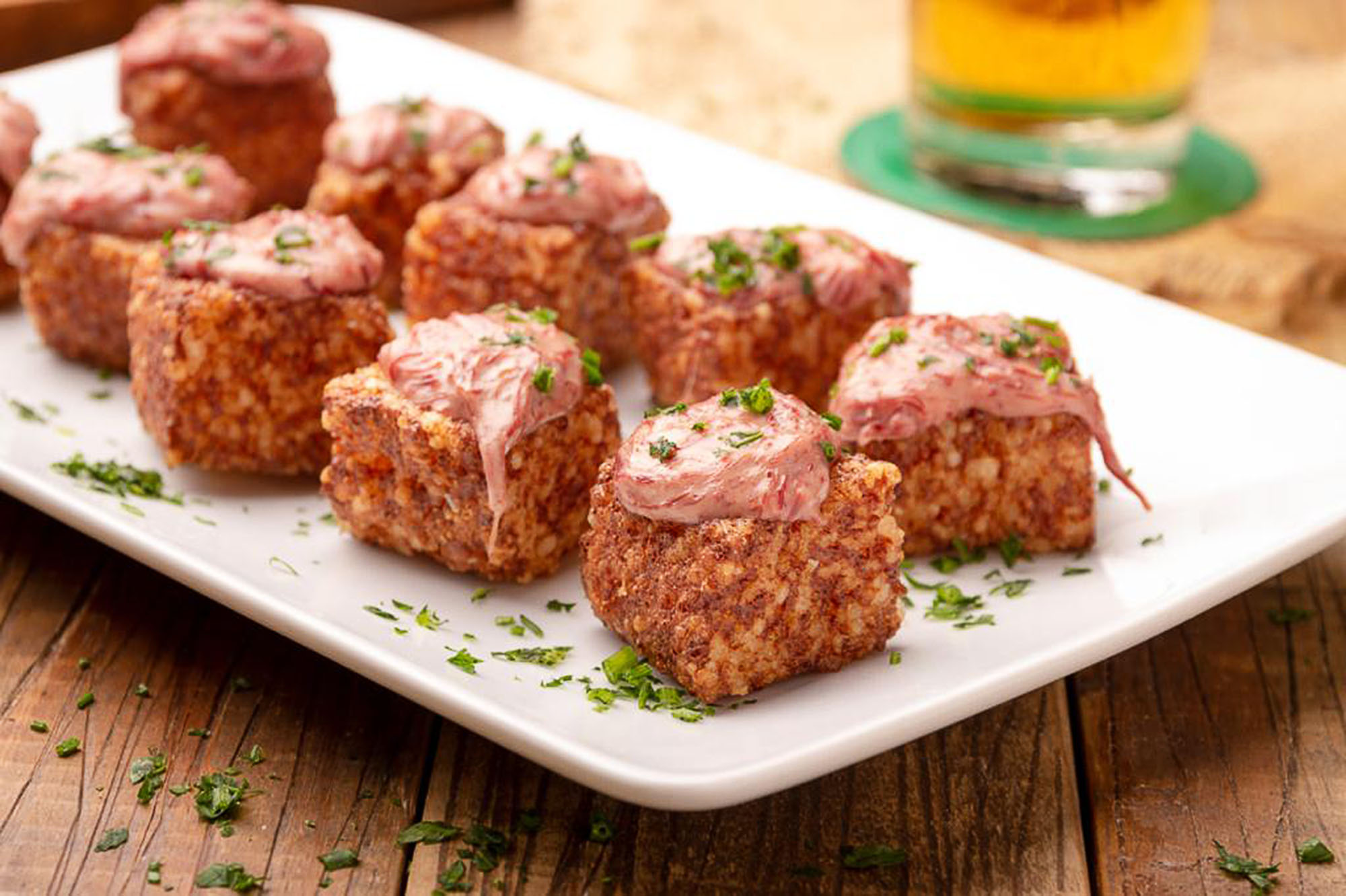 Receita: Dadinho de tapioca com carne seca - Gastronominho