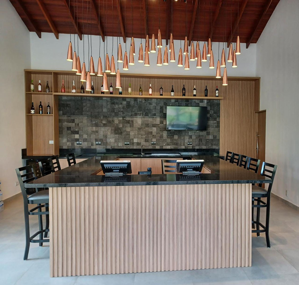 Vinícola Góes inaugura o seu wine bar