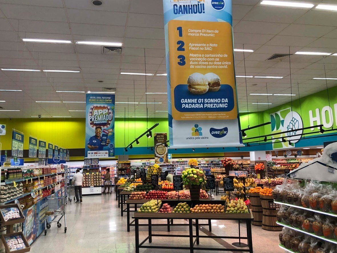 Prezunic presenteia clientes 100% imunizados