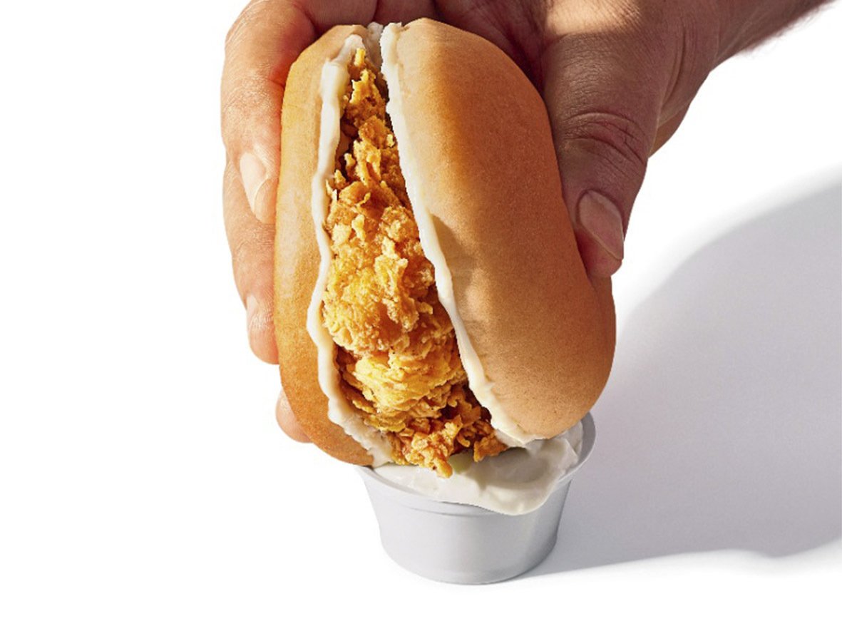 Popeyes® e Catupiry® apresentam novo lanche