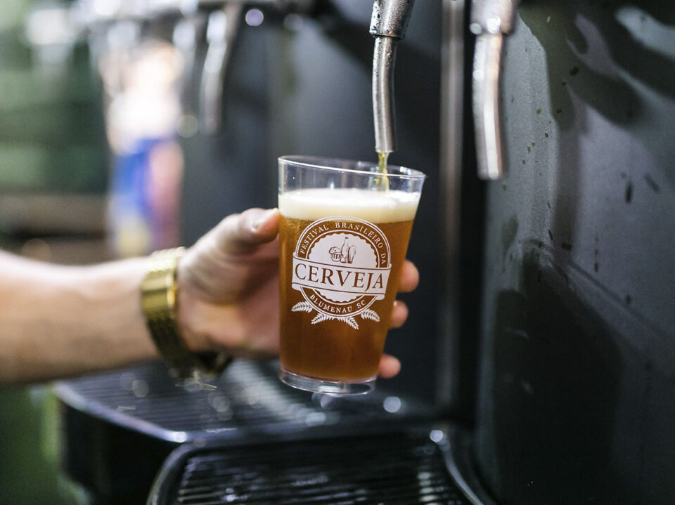 Joy Brewing cria rótulo com a IA