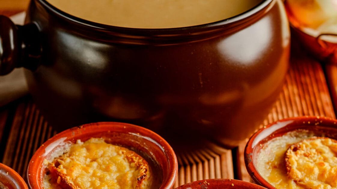 Locale Pinheiros une trattoria, bar e café em ambiente sofisticado