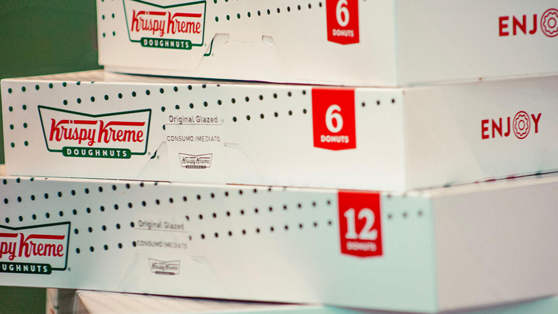 McLanche Feliz leva todos para brincar de McDonald's