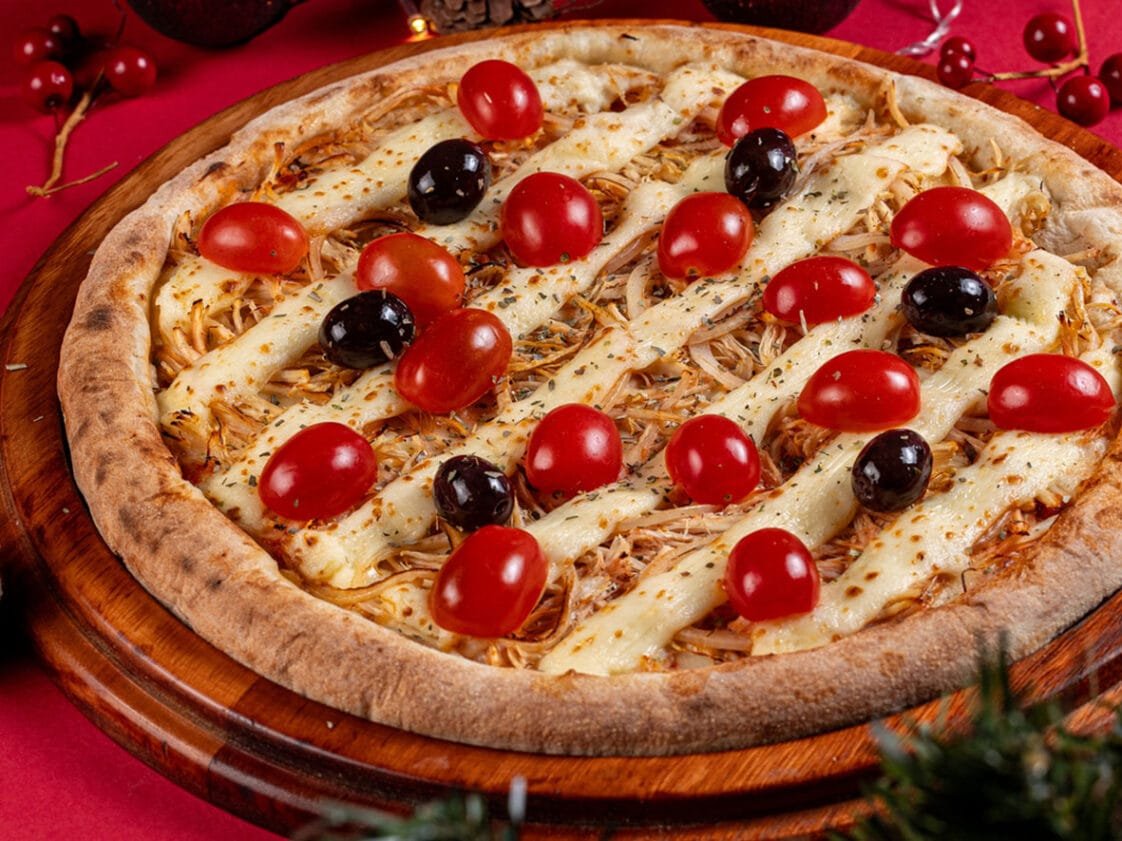 Chester Perdigão vira pizza em collab com a Pizza Prime