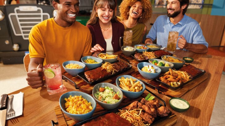 Outback abre megarestaurante conceito na Rua Heitor Penteado